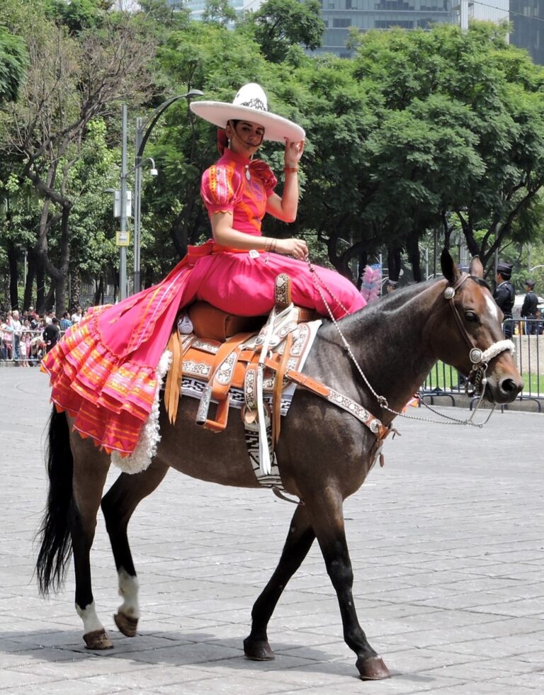 Cómo se le dice a las mujeres que montan a caballo